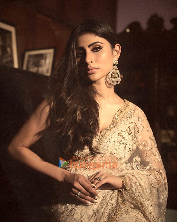 Mouni Roy Photos, Images, HD Wallpapers, Mouni Roy HD Images, Photos ...