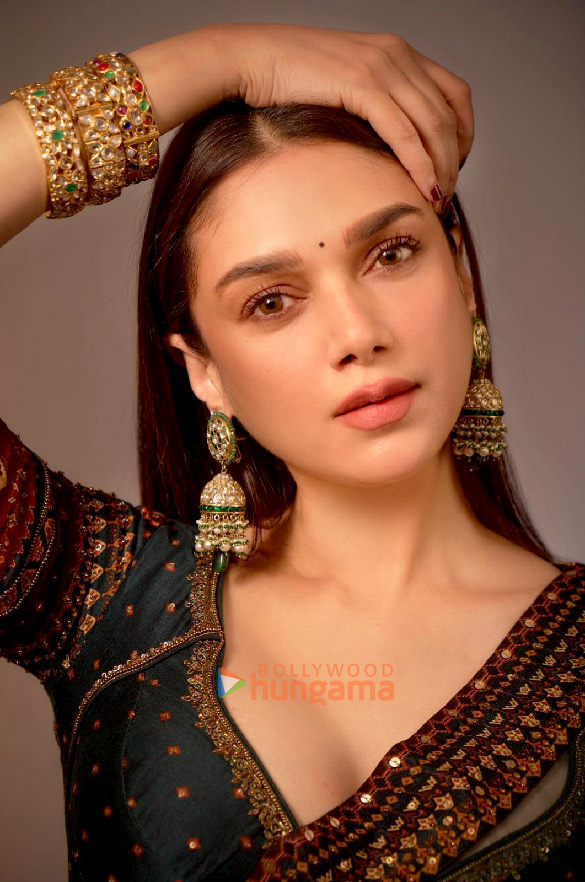 Aditi Rao Hydari Photos, Images, HD Wallpapers, Aditi Rao Hydari HD ...