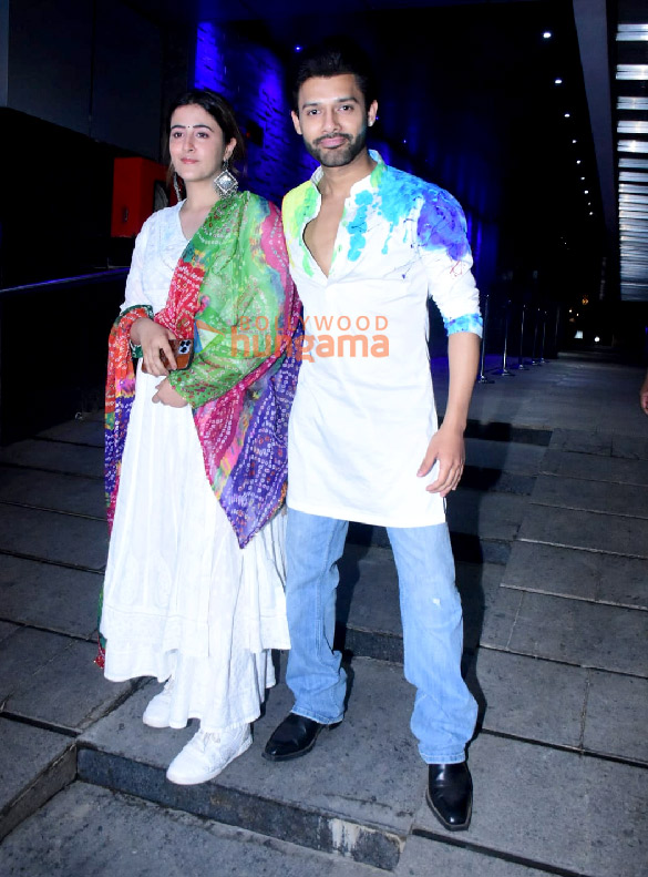 Photos Nupur Sanon and Stebin Ben snapped at Hakkasan in Bandra (4 ...