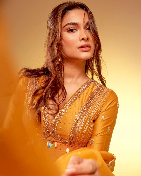 Saiee Manjrekar Photos, Images, HD Wallpapers, Saiee Manjrekar HD ...