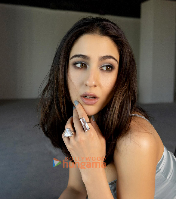 Sara Ali Khan Photos, Images, HD Wallpapers, Sara Ali Khan HD Images ...