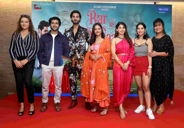 Photos Pyaar Ke Do Naam cast snapped during press conference (4) | Roma Navani, Achal Takwal ...
