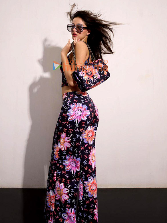 Ananya Panday Photos, Images, HD Wallpapers, Ananya Panday HD Images ...