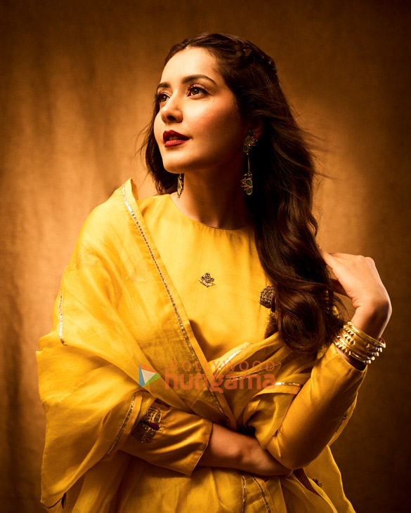 Raashii Khanna Photos, Images, HD Wallpapers, Raashii Khanna HD Images ...