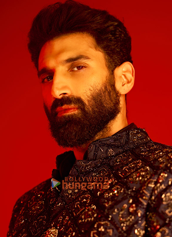 Aditya Roy Kapur Photos, Images, HD Wallpapers, Aditya Roy Kapur HD ...