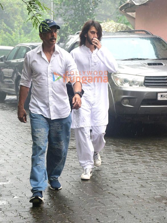 Photos Celebs attend Krishan Kumar’s daughter Tishaa Kumar’s funeral in ...