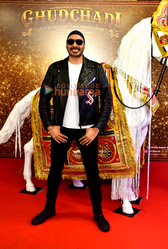 Photos Parth Samthaan, Khushalii Kumar, Raveena Tandon and others ...