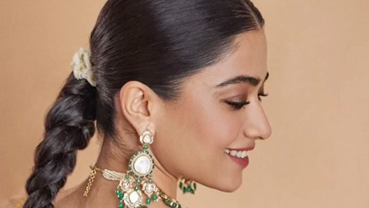 Rashmika Mandanna in her Srivalli era rocks the traditional look ...