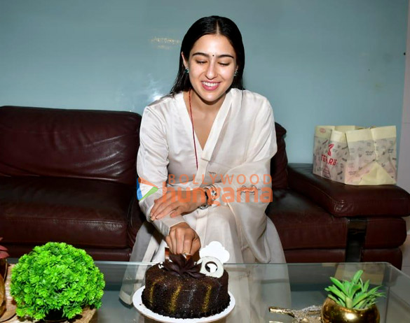 Photos Sara Ali Khan celebrates her 29th birthday with media (3) | Sara ... Photos Sara Ali Khan celebrates her 29th birthday with media (3) | Sara ...