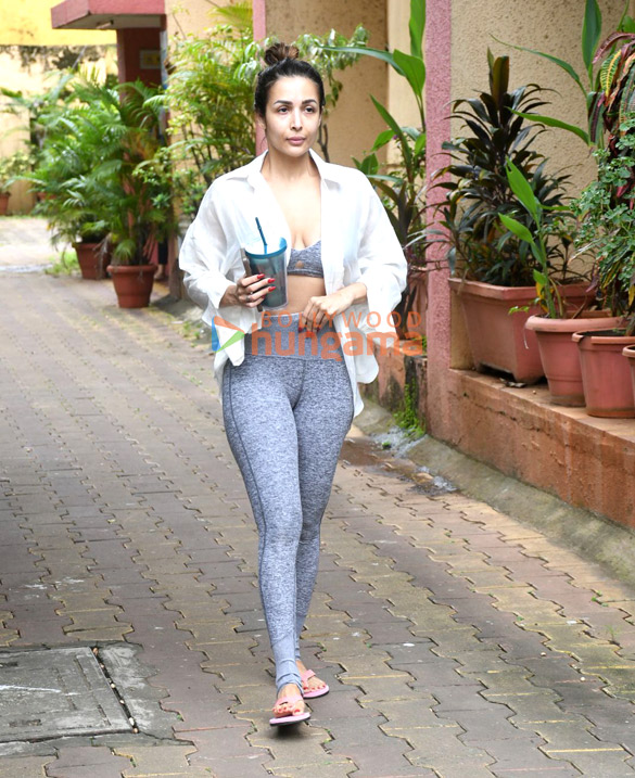 Photos Malaika Arora snapped outside Diva Yoga in Bandra (1) | Malaika Arora Images - Bollywood ...