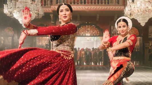 Bhool Bhulaiyaa 3: Ami Je Tomar 3.0 (Video) | Vidya Balan, Madhuri ...