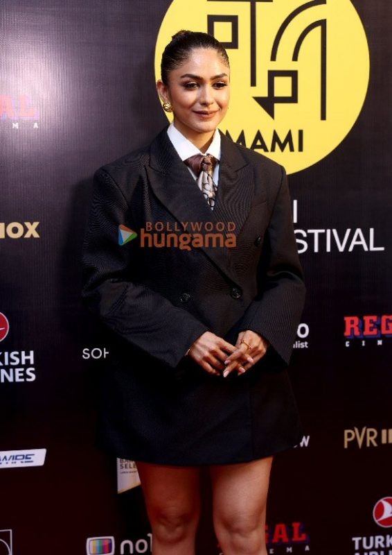 Photos: Mrunal Thakur, Shriya Pilgaonkar, Pratik Gandhi and others were snapped at the opening ...