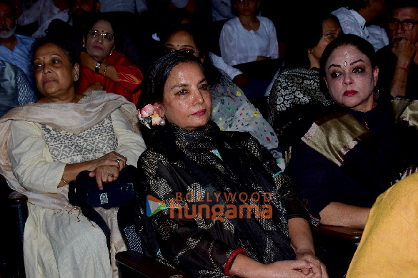 Photos Javed Akhtar, Ehsaan Noorani and others snapped at Ustad Zakir ...