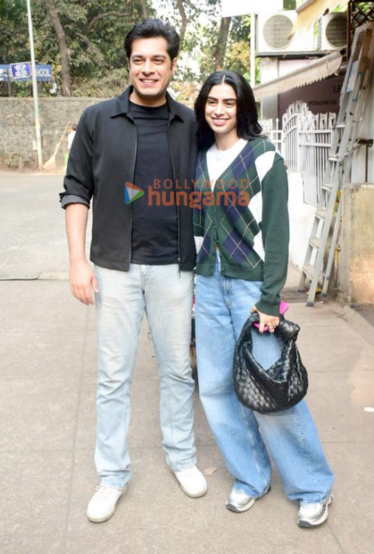 Photos: Junaid Khan and Khushi Kapoor snapped at Candies in Bandra ...