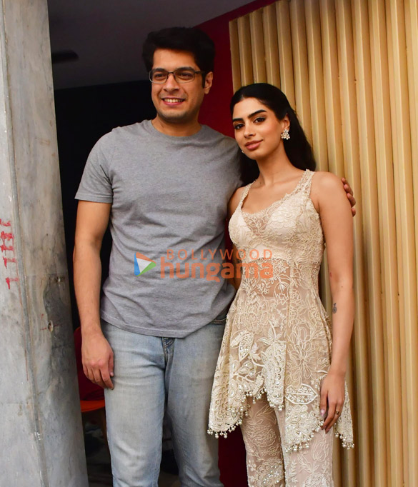 Photos Junaid Khan and Khushi Kapoor snapped promoting Loveyapa (4) | Khushi Kapoor Images ...