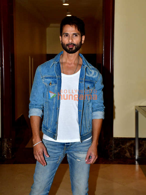 Photos: Shahid Kapoor snapped promoting his Film Deva | Parties ...