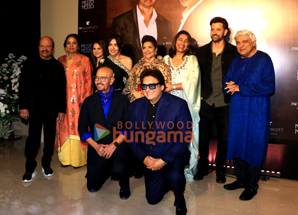 Photos Rakesh Roshan, Hrithik Roshan, Neetu Singh, Ayesha Jhulka ...