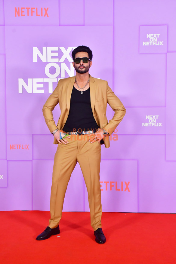 Photos Shah Rukh Khan, Saif Ali Khan, Rajkummar Rao, Surveen Chawla 11 (7) | Aadil Zafar Khan ...