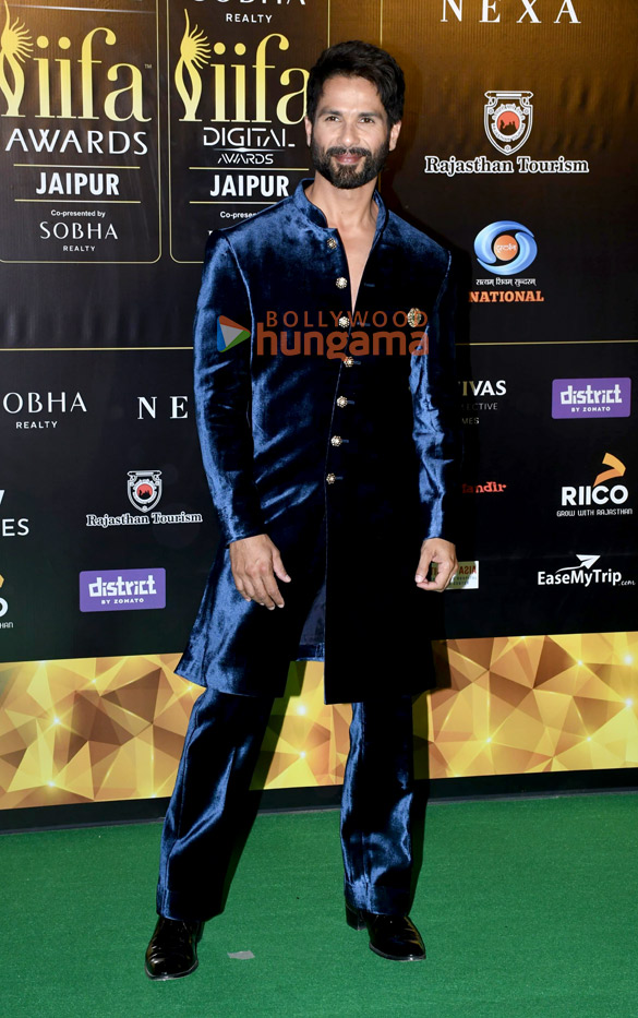 Photos Shah Rukh Khan, Katrina Kaif, Kareena Kapoor Khan, Kriti Sanon ...