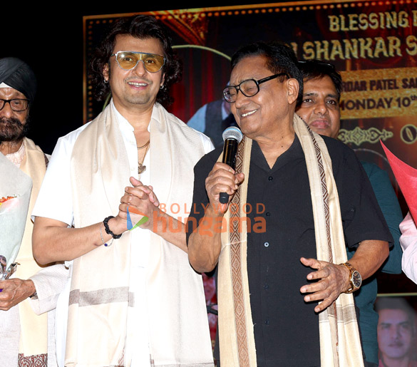 Photos Sonu Nigam, Agam Nigam, Anup Jalota, Manoj Muntashir, Jaspinder ...