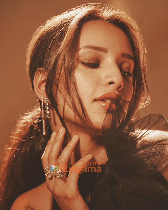 Explore Triptii Dimri Photo Gallery, HD Images & Pics - Bollywood Hungama