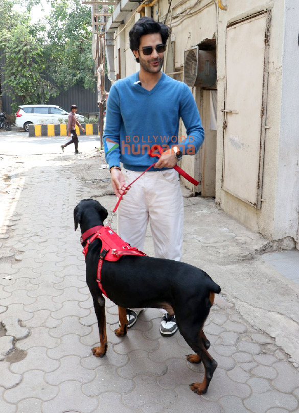 Photos: Aaman Devgan snapped with his dog in Versova | Aaman Devgan ...