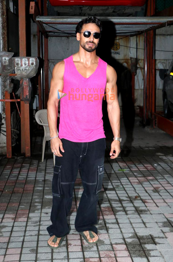 Photos: Tiger Shroff snapped in Andheri | Parties & Events - Bollywood ...