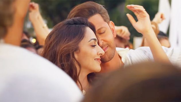 Aavan Jaavan song teaser | WAR 2 | Hrithik Roshan, Kiara Advani | Video ...