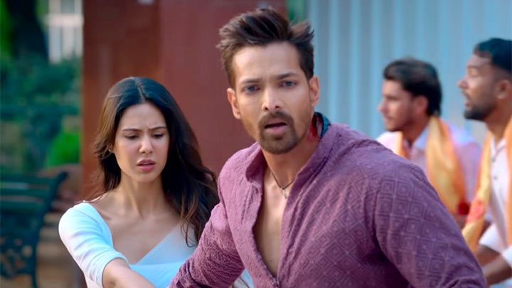 Deewaniyat - Title Track | Ek Deewane Ki Deewaniyat | Harshvardhan Rane ...