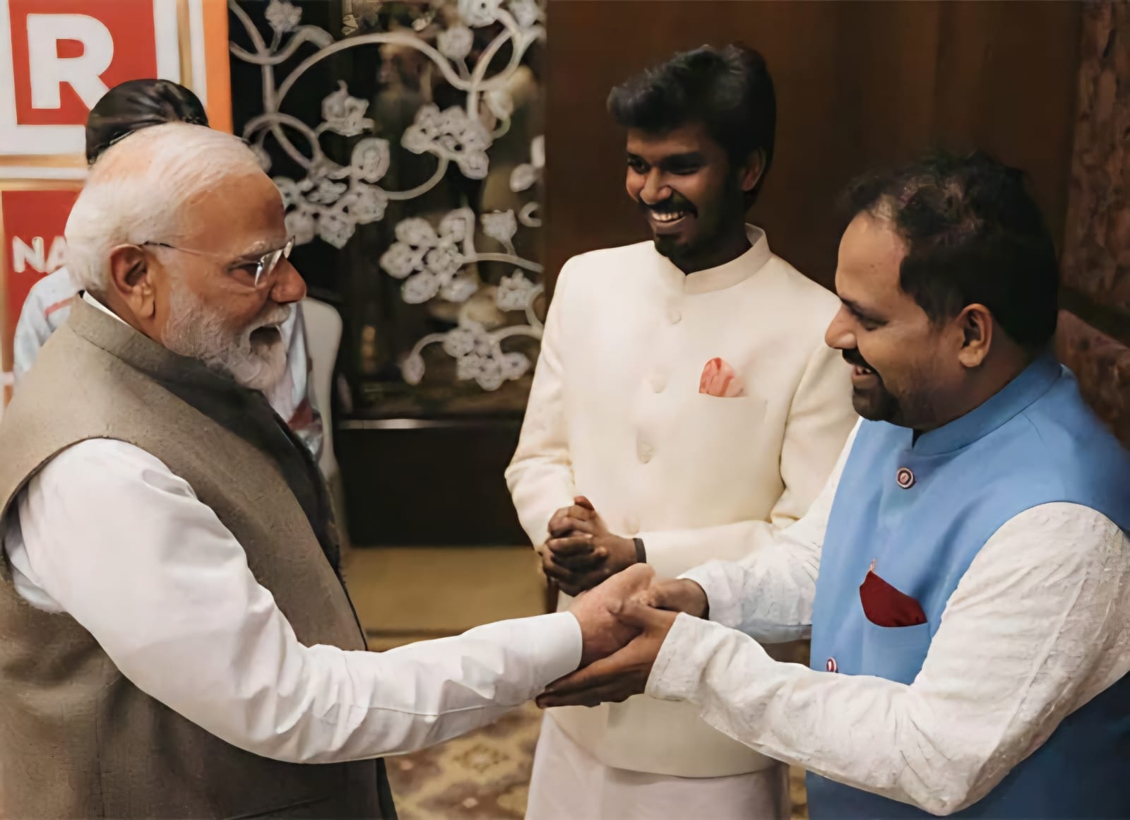 PM Narendra Modi meets Panchayat actors Ashok Pathak and Durgesh Kumar ...